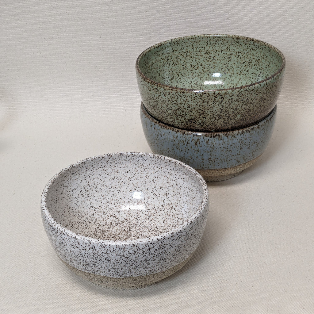Practical Bee - Bowls – Amaranth Stoneware Ltd. Canada